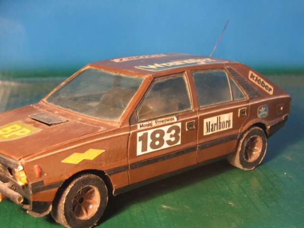 *[Galeria/Samochód] Polonez FSO (w wersji rajdowej) - Kartonwork